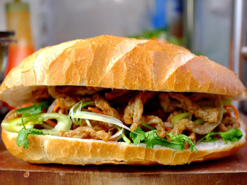 Tìm hiểu về món bánh mì chả - Món ăn đường phố ngon - bổ - rẻ